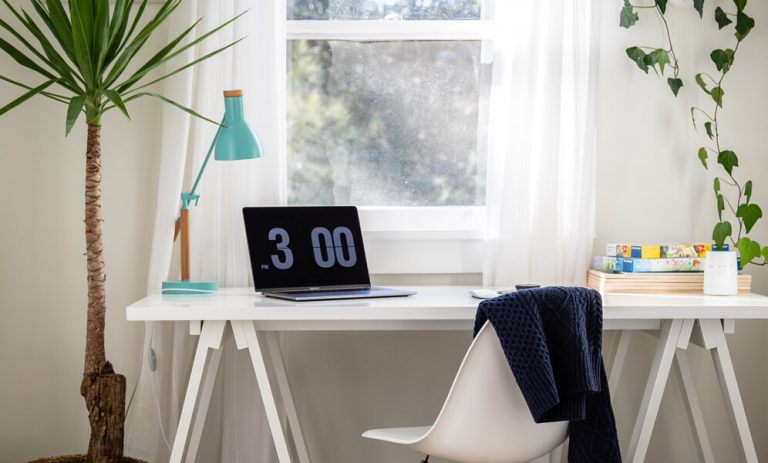 How To Brighten Up Your Office or Home Office - Life made EC | Erin Condren